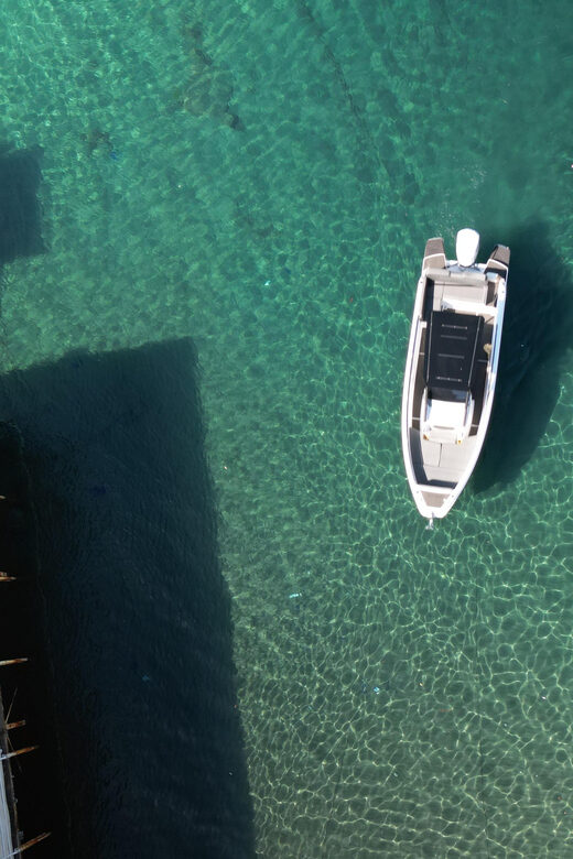 Capri Island private tour from Sorrento - Motorboat 28ft - Key Points
