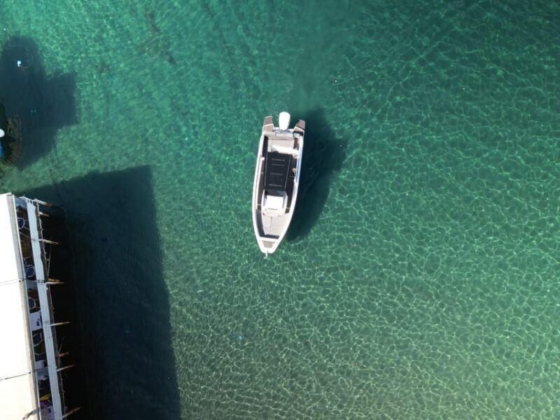 Capri Island private tour from Sorrento - Motorboat 28ft - Cala Ventosa & Swimming in Secluded Bays