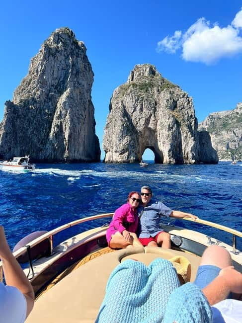 Capri: Premium Boat Tour and City Tour - All Inclusive - The Blue Grotto: Optional Visit