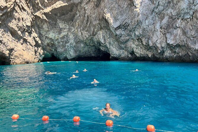 Capri Premium Boat Tour and City Visit Free Bar and Aperitif - Analyzing the Value