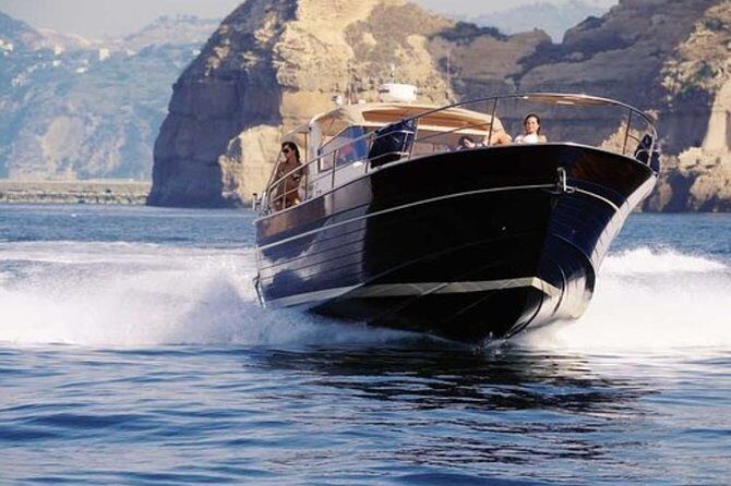Capri private boat tour from Sorrento - An In-Depth Look at the Tour Experience
