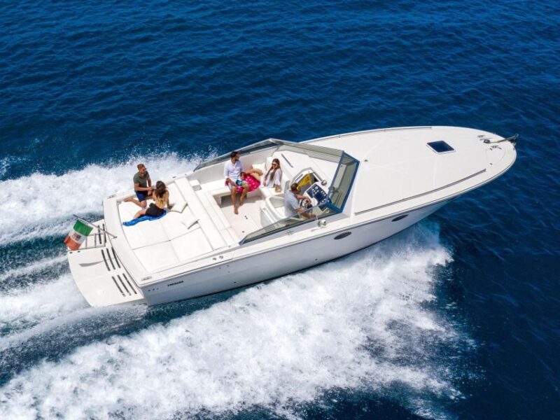 Capri private boat tour from sorrento on Tornado 38 - Key Points