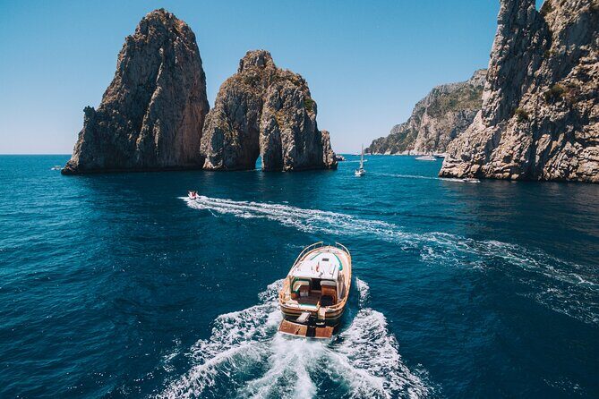 Capri Private Boat Tour from Sorrento, Positano or Naples - Gozzo F.lli Aprea 36 - The Boat: Comfort, Style, and Capacity