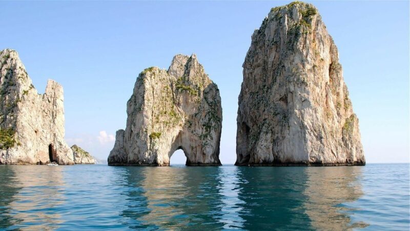 Capri: private boat tour with visit to the caves - A Deep Dive into the Experience