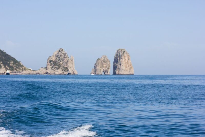 Capri: Private Island Boat Tour for Couples - Key Points