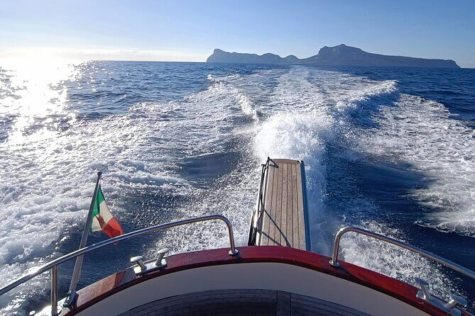 Capri Samba Boat Tour, Sail in Style by Boat. - An Introduction to the Capri Samba Boat Tour Experience