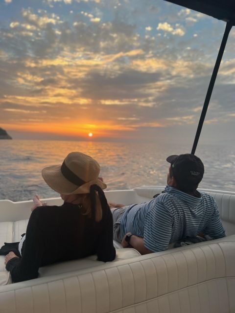 Capri: Sunset Boat Tour - A Detailed Look at the Capri Sunset Boat Tour