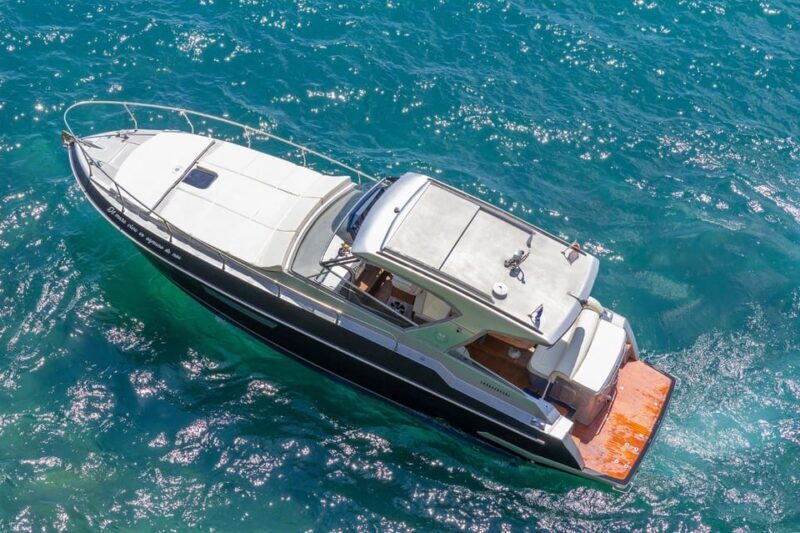 Capri tour by luxury motoryacht from Amalfi or Maiori - Key Points