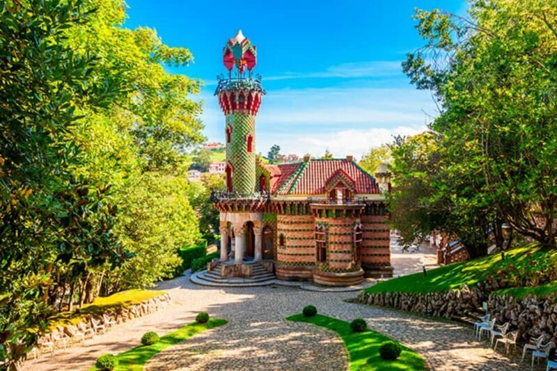 Capricho Gaudí with entrance, Santillana del Mar and Sequoia Forest - Authentic Feedback from Participants