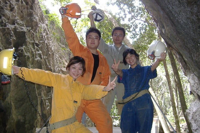 Capricorn Caves Capricorn Adventurer - An Itinerary Packed with Highlights