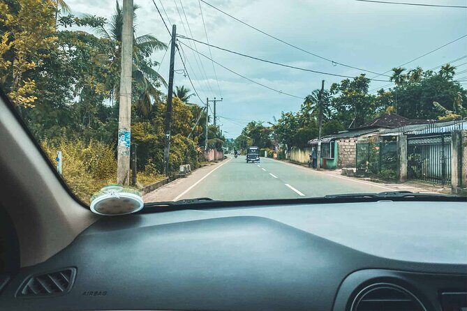 Car and Driver Hire From Sigiriya to Colombo - What to Expect During the Journey