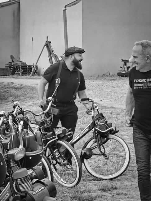 Carcassonne: Solex ride with guide and wine tasting - A Closer Look at the Experience