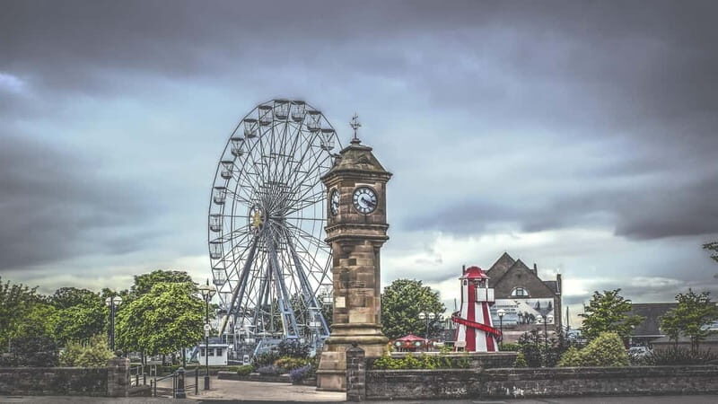 Cardiff: Express Walk with a Local - Authentic Experiences and Romantic Highlights