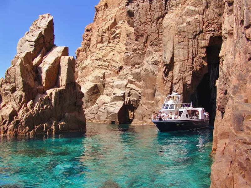 Cargèse: Calanques of Piana on a family boat - A Closer Look at the Experience
