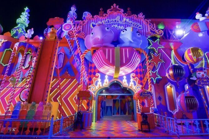 Carnival Magic Phuket Theme Park - Authenticity and Cultural Touches
