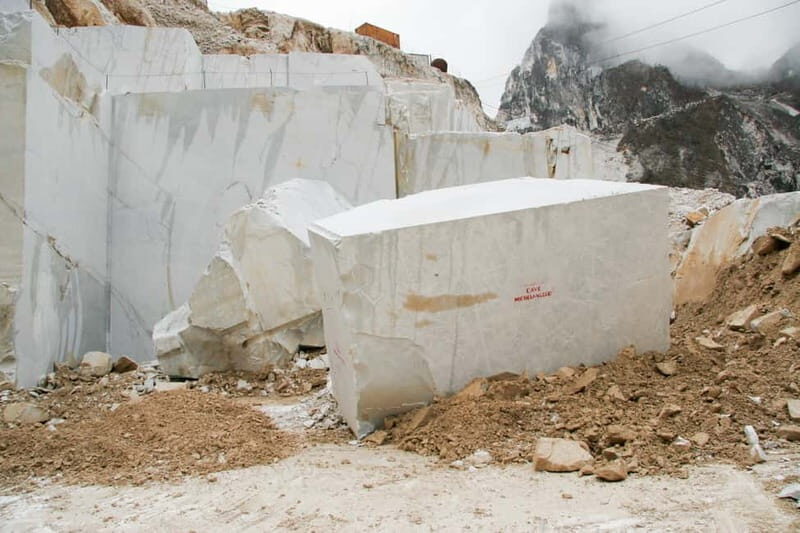 Carrara: Tour Cave Michelangelo and Carrara Art Studios - FAQ