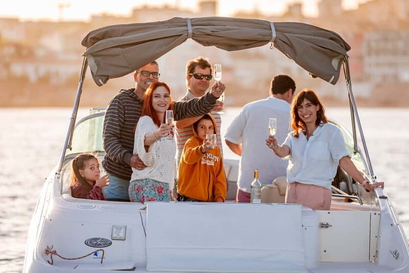 Cascais: Private boat with skipper, fuel, food and drinks - Detailed Breakdown of the Experience