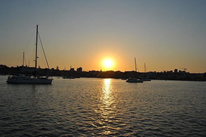 Cascais Private Luxury Sunset 2h Cruise with a drink - FAQs