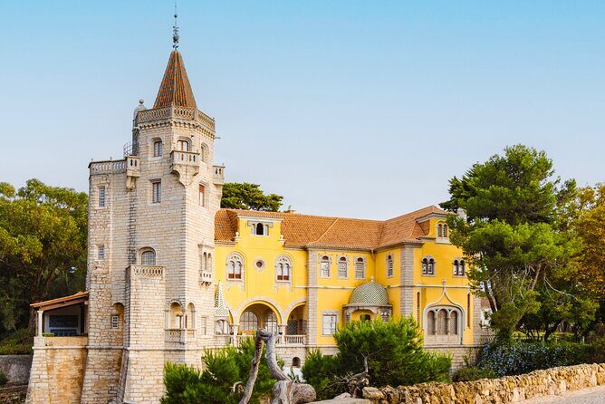 Cascais Scavenger Hunt and Sights Self-Guided Tour - Who Will Love This Experience?