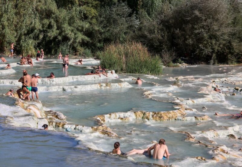 Cascate di Saturnia e Pitigliano in Bus con Guida Ambientale - Key Points
