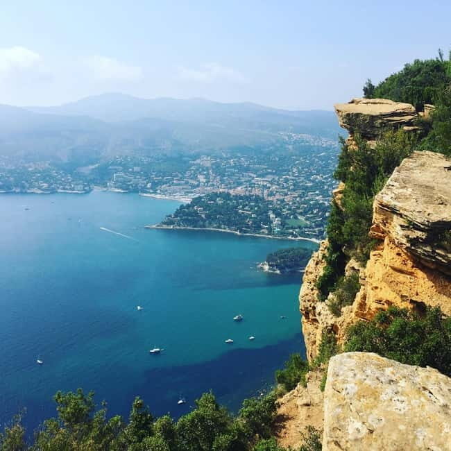 Cassis, Bandol, Le Castellet wine tour: Cliffs and Vineyards - A Journey Through Provence’s Natural and Cultural Gems