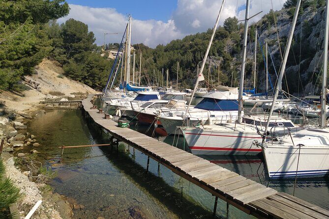 Cassis hike: Port-Miou, Port-Pin, En-Vau - FAQs