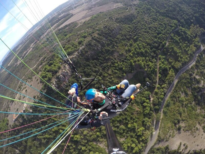 Castelsardo: tandem paragliding flight in Littigheddu - Safety and Comfort
