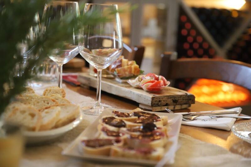 Castiglion Fiorentino: Wine Flight & Charcuterie Board - Key Points