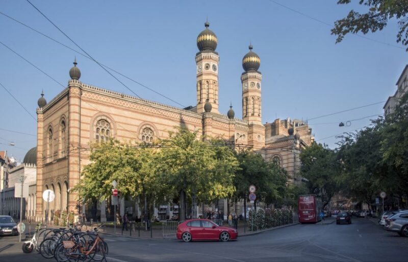 Castle District & Pest Driving Tour with Danube River Cruise - Introduction: A Well-Rounded Taste of Budapest