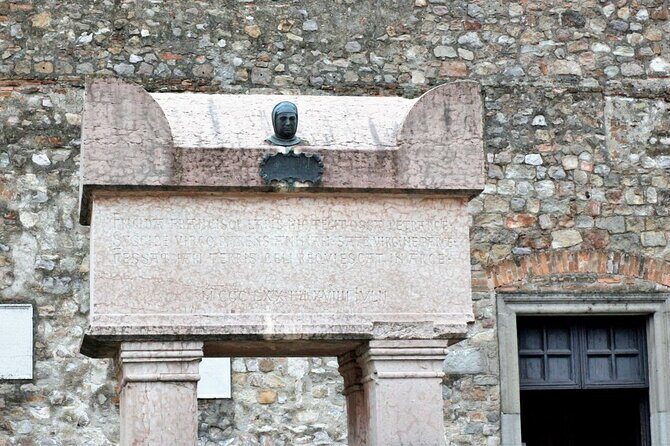 Castle, medieval village, Venetian baroque garden, wine tasting private tour - FAQ