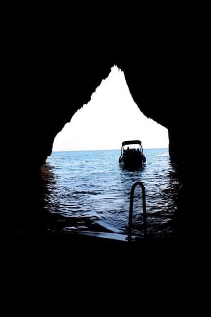 CASTRO-MALEPASSO: 3H CAVES BOAT TOUR WITH APERITIVE - The Sum Up: Who Would Love This Tour?
