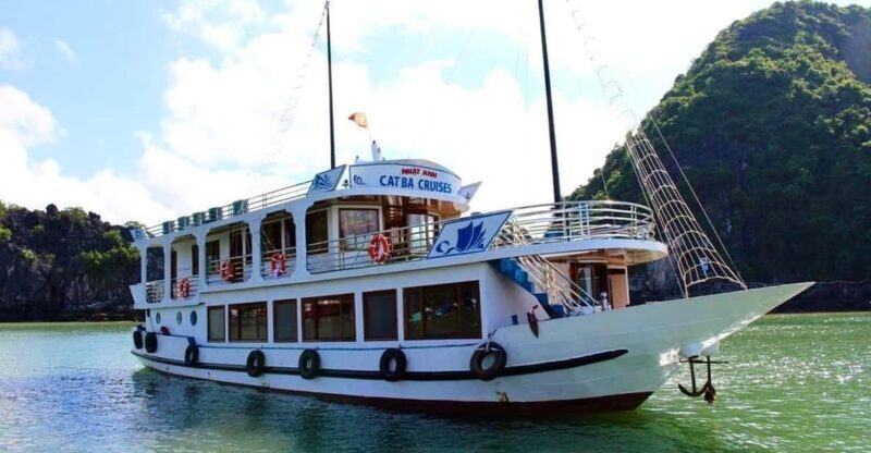 Cat Ba Island: Halong & Lan Ha Bay, cozy boat, biking, kayak - Key Points
