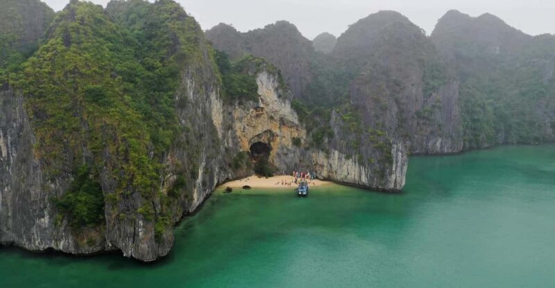 Cat Ba_SUP/Trekking conquering Cat Ba Forest and Lan Ha Bay - Who Will Appreciate This Tour?