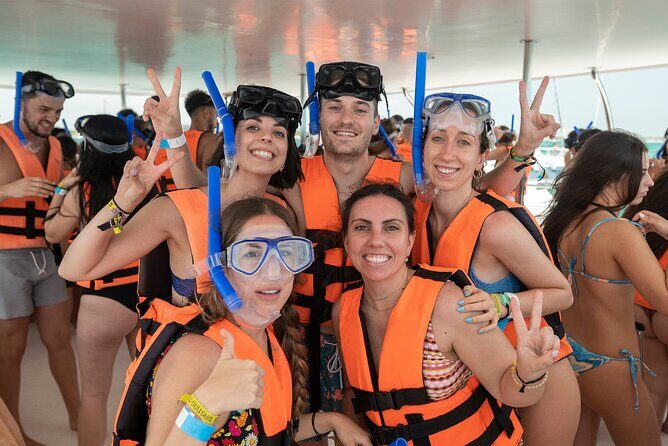 Catamaran Adventure Isla Mujeres with Snorkeling and Beach Club - An In-Depth Look at the Catamaran Adventure Experience