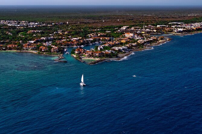 Catamaran along the Riviera Maya Snorkel food and open bar - Key Points