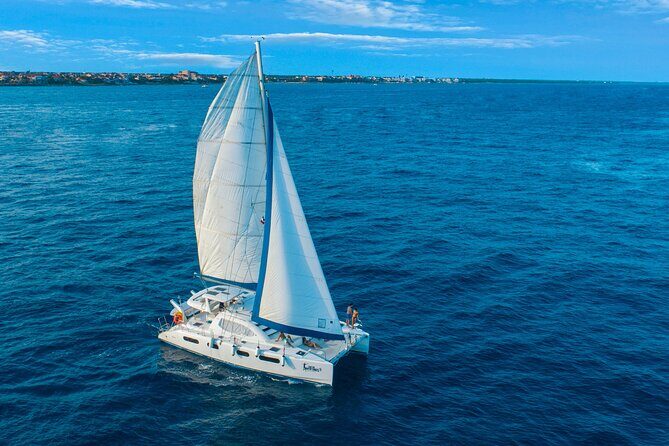 Catamaran along the Riviera Maya Snorkel food and open bar - FAQ