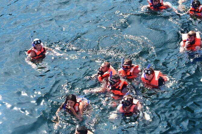 Catamaran Arches, Animas Beach, Quimixed Waterfall and Food Tour - What’s Included & What’s Not