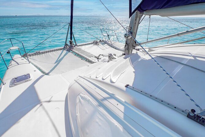 Catamaran Cancun to Isla mujeres Lunch OpenBar and Snorkeling - The Sum Up