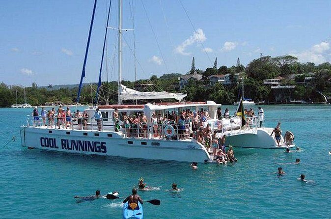 Catamaran cruise with Dunn's River falls from Ocho Rios - FAQ