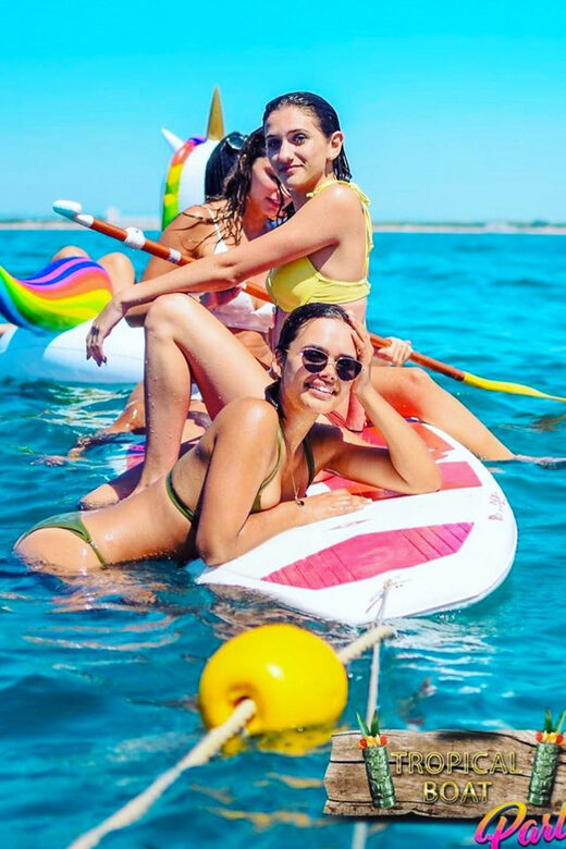 Catamaran Lucile | Famous Boat cata party - Frequently Asked Questions