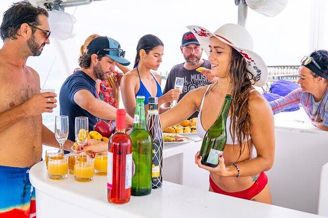 Catamaran Party and Paragliding Tour - Who Should Consider This Tour?