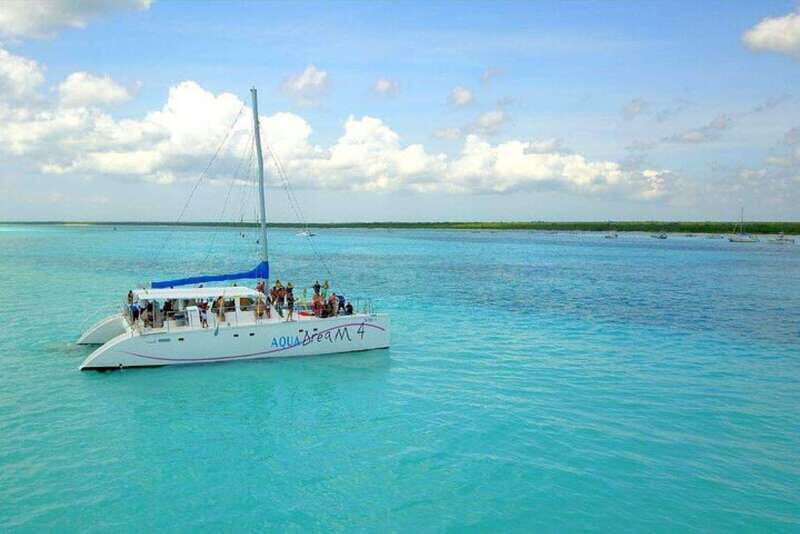 Catamaran party Isla Mujeres with drinks & lunch - Scenic Return and Party Atmosphere