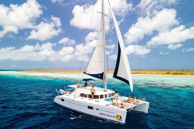 Catamaran Snorkel & BBQ Sail (cruise friendly) - Key Points