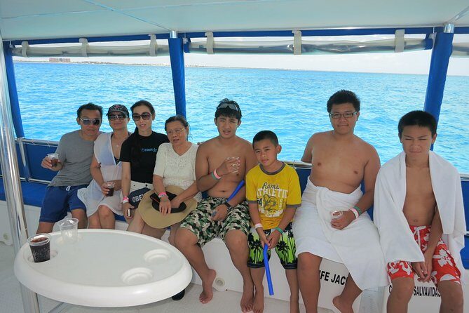 Catamaran Tour to Isla Mujeres all Included - The Beach Club and Buffet: A Relaxing Pause