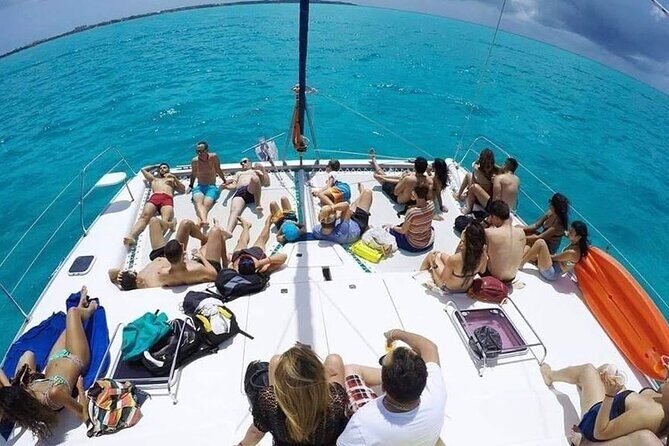 Catamaran Tour to Isla Mujeres from Cancún with Bar and Lunch - The Experience in Real Life