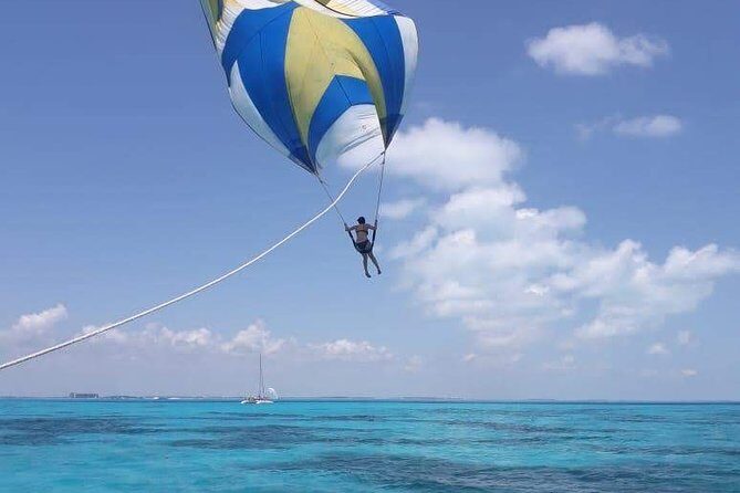 Catamaran tour to Isla Mujeres with snorkeling, open bar - Starting Point and Departure