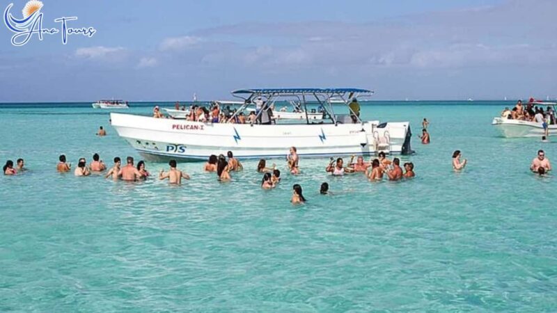 Catamaran Tour to Saona Island with Tropical Buffet Lunch - The Lunch and Onboard Experience