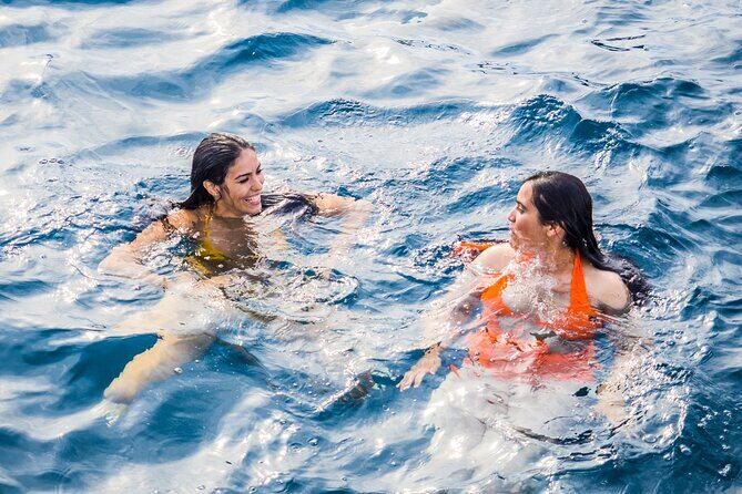 Catamaran tour with swimming stop in Malaga - FAQs