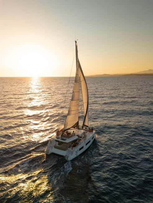 Catamaran trip to the Lavezzi Islands at sunset with snorkeling - Why the Sunset Matters