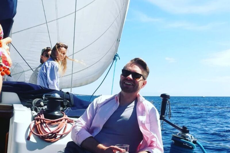 Catania: Coastline Sailing Trip with Aperitif and Prosecco - Who Should Consider This Tour?